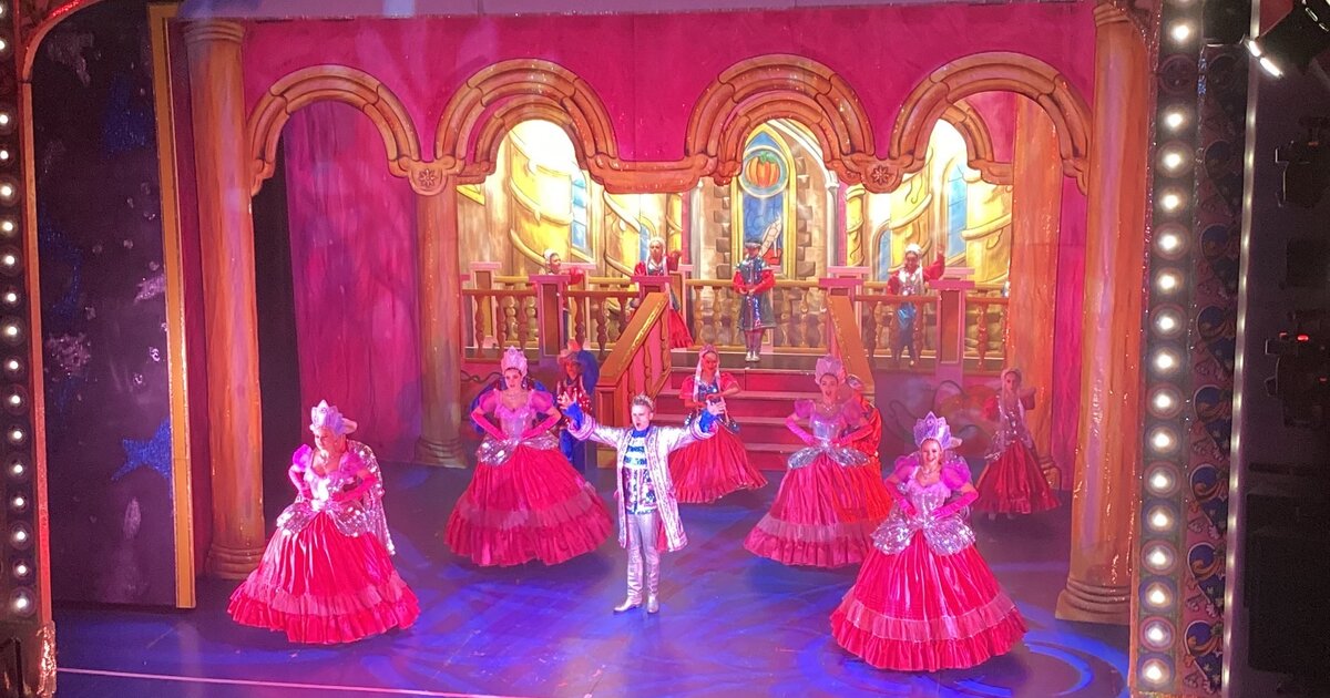 Christmas Pantomime | Elm Tree Community Primary School